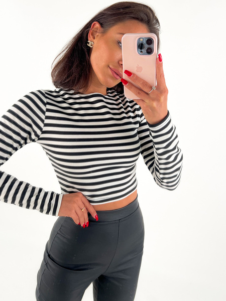 Krótka bluzka z długim rękawem w paski biało czarne c505 k01 | Sklep ...