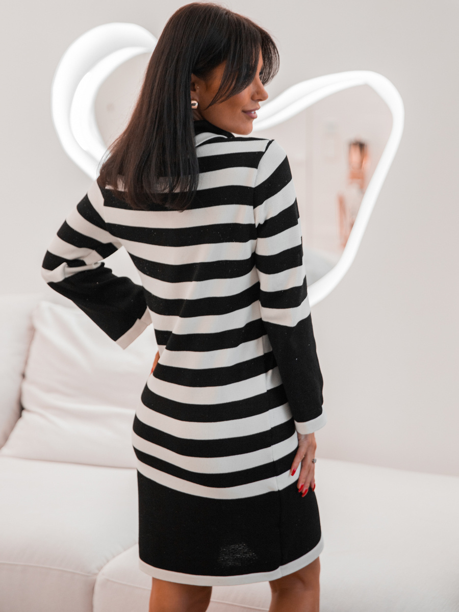 SWETER SUKIENKA z golfem w pasy czarno białe K284 k01 | Sklep ...